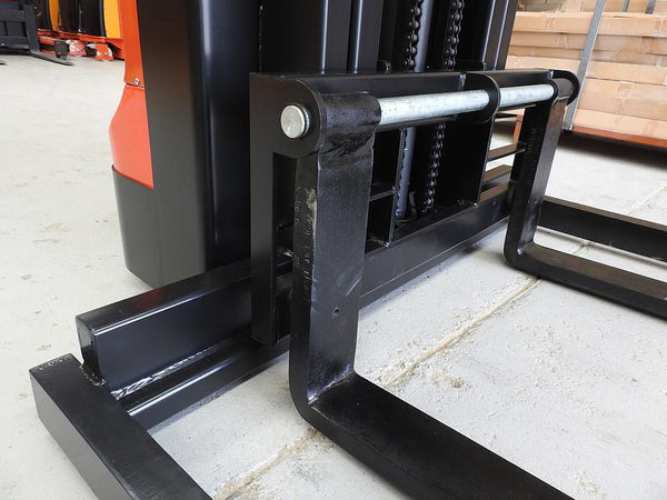 1T Straddle Leg Full Electric Fork Stacker Pallet Lifter Lift 3500mm