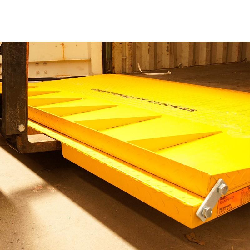 8T Self Levelling Forklift Container Ramp